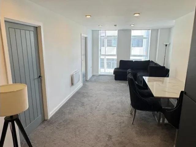 Apartment at High Road, Nottingham