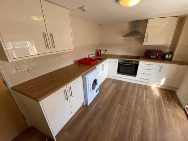 Apartment at High Road, Nottingham