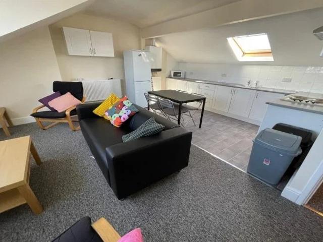 Apartment at High Road, Nottingham