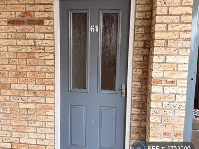 Apartment at High Road, Doncaster