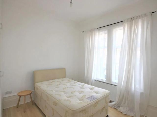 Apartment at High Road, Greater London