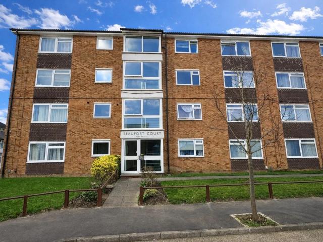 Apartment at High Road, Greater London