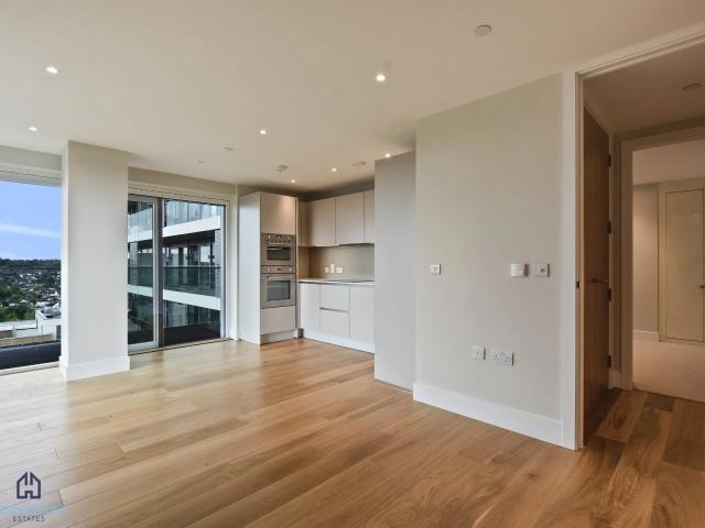Apartment at High Road, Greater London