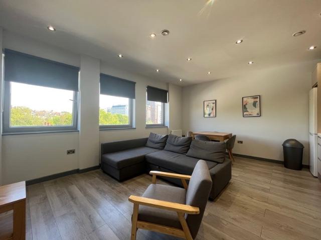 Apartment at High Road, Greater London