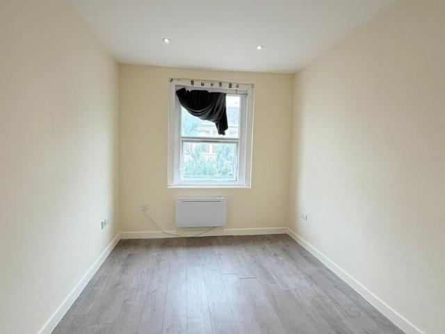 Apartment at High Road, Greater London