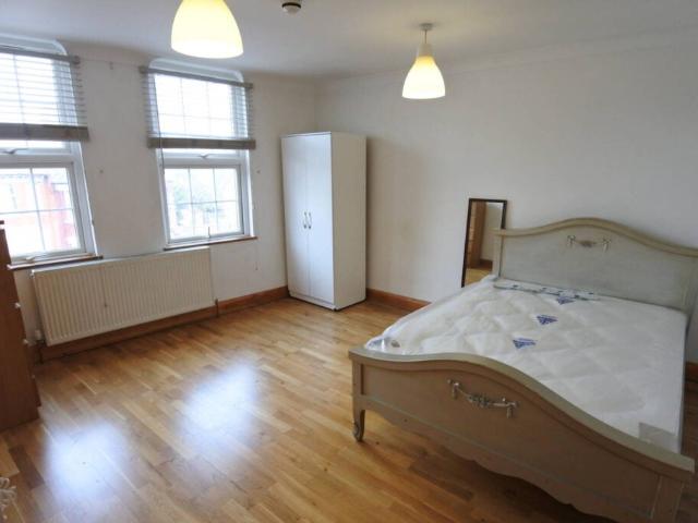 Apartment at High Road, Greater London