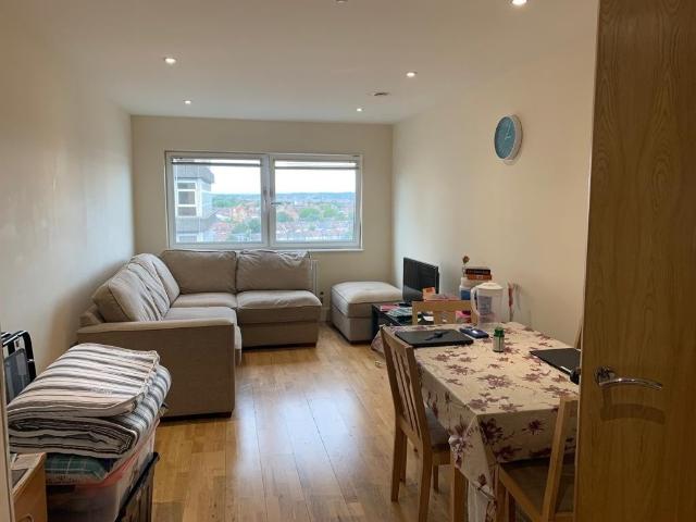 Apartment at High Road, Greater London