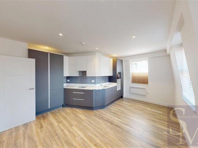 Apartment at High Road, Greater London