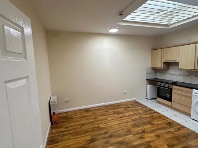 Apartment at High Road, Greater London