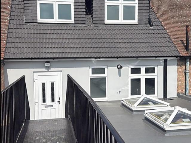 Apartment at High Road, Greater London