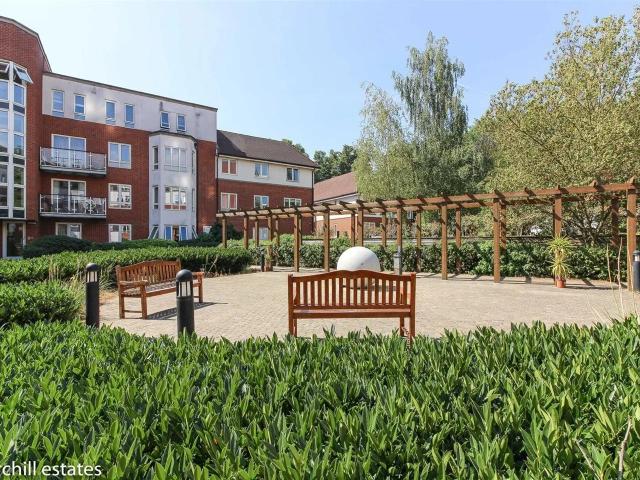 Apartment at High Road, Greater London