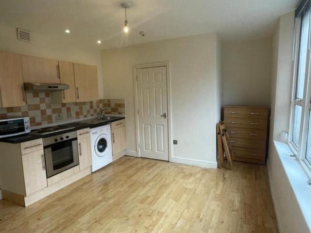 Apartment at High Road, Greater London