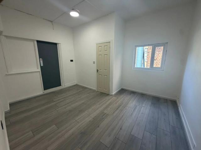 Apartment at High Road, Greater London