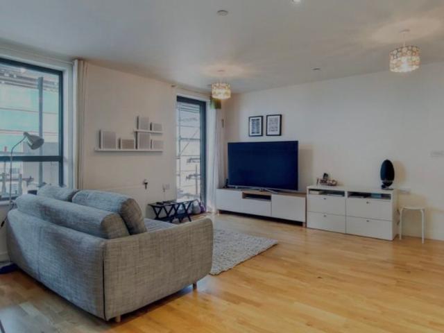 Apartment at High Road, Greater London