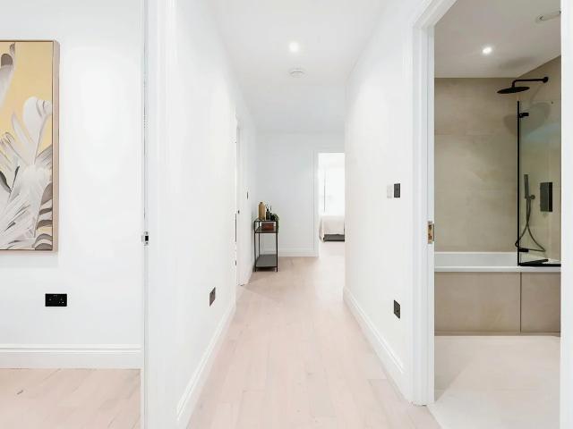 Apartment at High Road Leyton, Greater London
