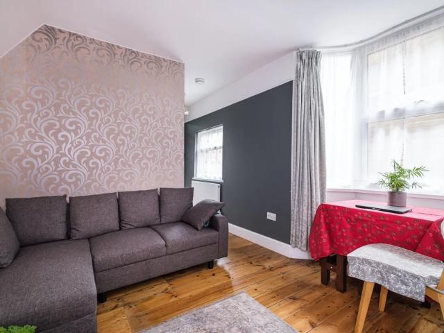 Apartment at High Road Leytonstone, Greater London
