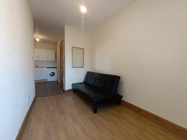 Apartment at High Road Leytonstone, Greater London