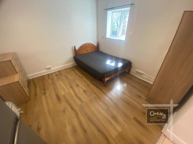Apartment at High Road, Southampton