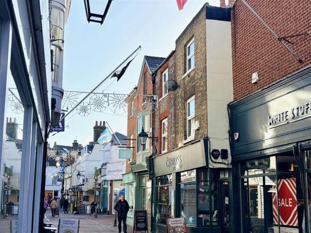 Apartment at High Street, Cowes