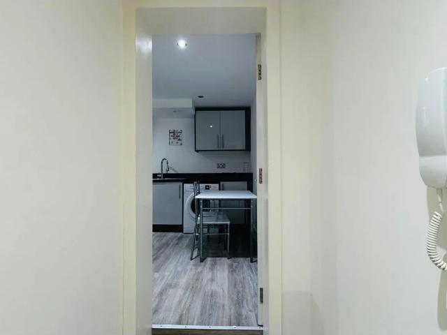 Apartment at High Street, Brentwood
