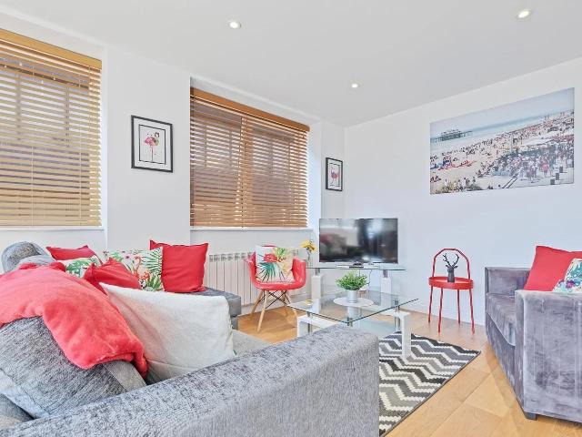 Apartment at High Street, Brighton