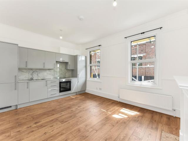 Apartment at High Street, Greater London
