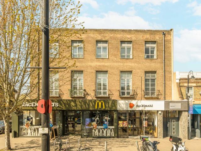 Apartment at High Street, Greater London
