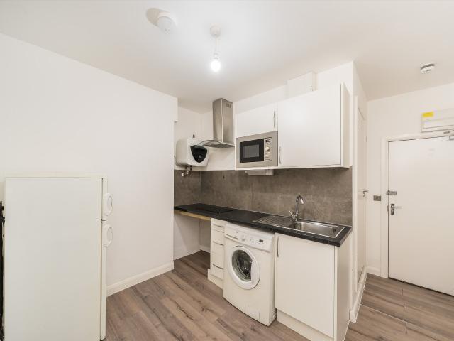 Apartment at High Street, Greater London