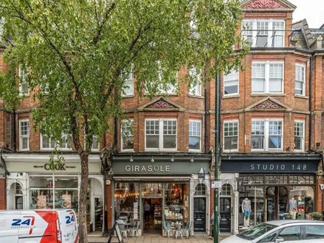 Apartment at High Street, Greater London