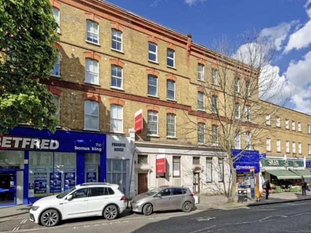 Apartment at High Street, Greater London