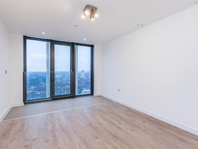 Apartment at High Street, Greater London