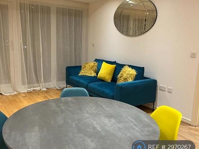 Apartment at High Street, Greater London