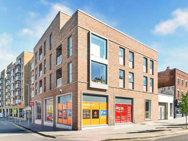 Apartment at High Street, Greater London