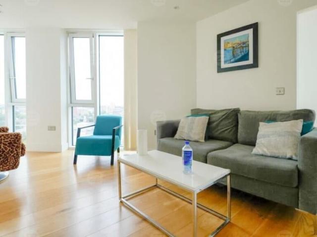 Apartment at High Street, Greater London