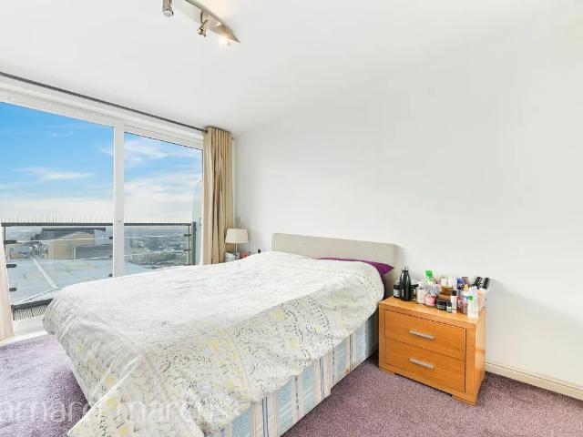 Apartment at High Street, Greater London