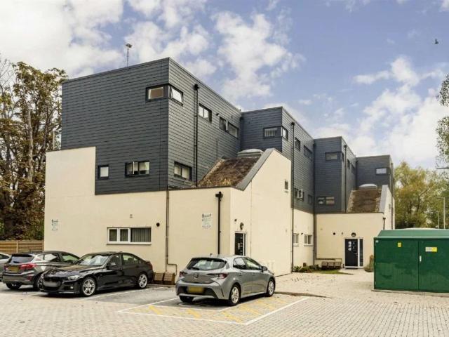 Apartment at High Street, Greater London