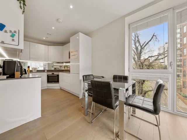 Apartment at High Street, Greater London