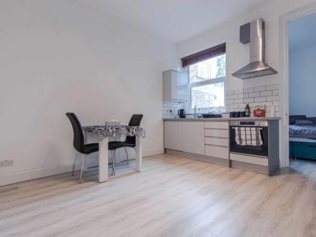 Apartment at High Street, Greater London