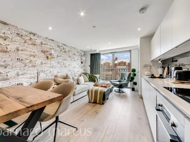 Apartment at High Street, Greater London
