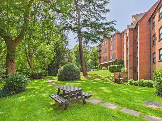 Apartment at High Street, Greater London