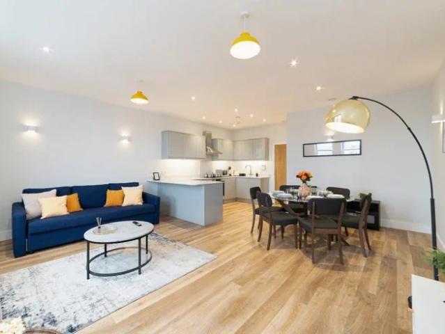 Apartment at High Street, Greater London