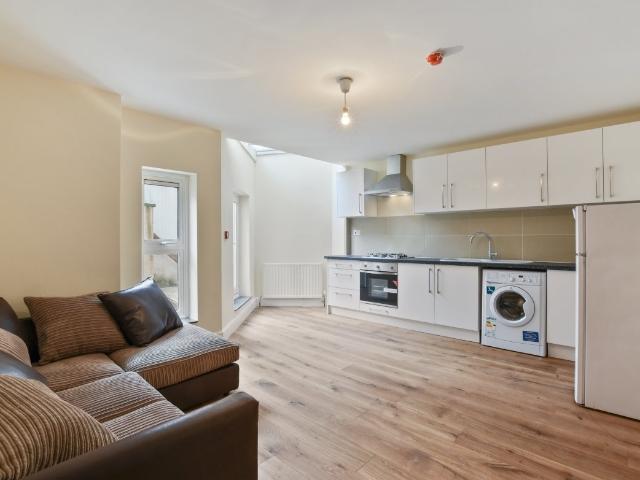 Apartment at High Street, Greater London
