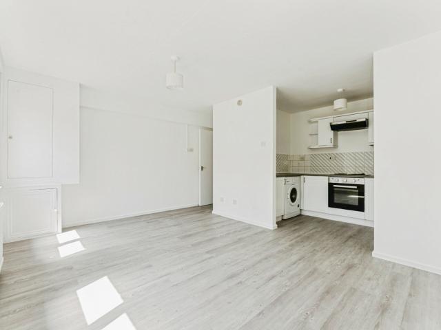 Apartment at High Street, Greater London