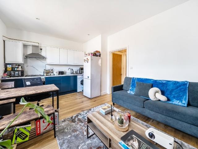 Apartment at High Street, Greater London