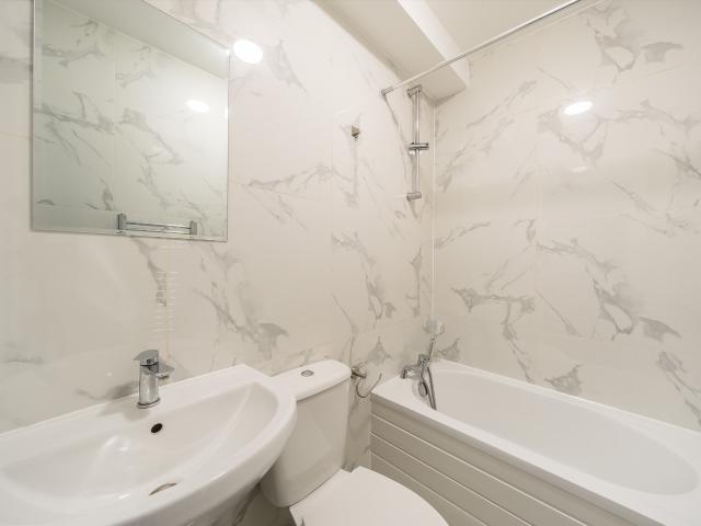 Apartment at High Street, Greater London