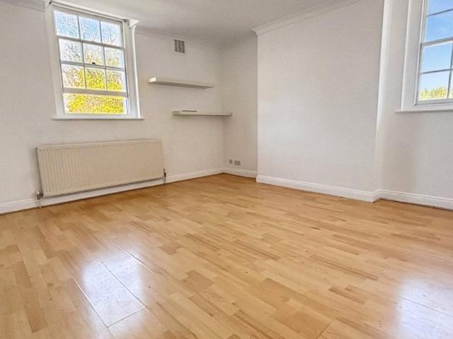 Apartment at High Street, Greater London