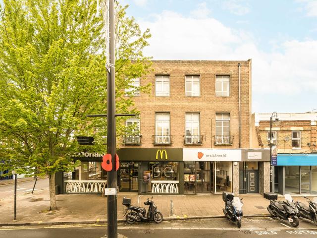 Apartment at High Street, Greater London