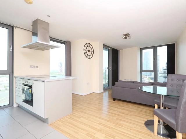Apartment at High Street, Greater London