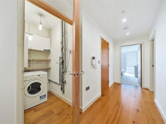 Apartment at High Street, Greater London