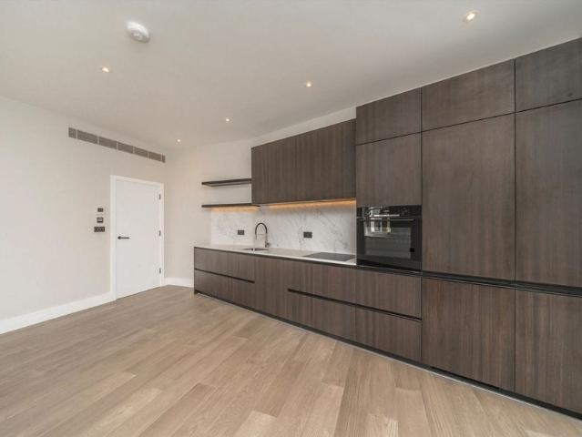 Apartment at High Street, Greater London